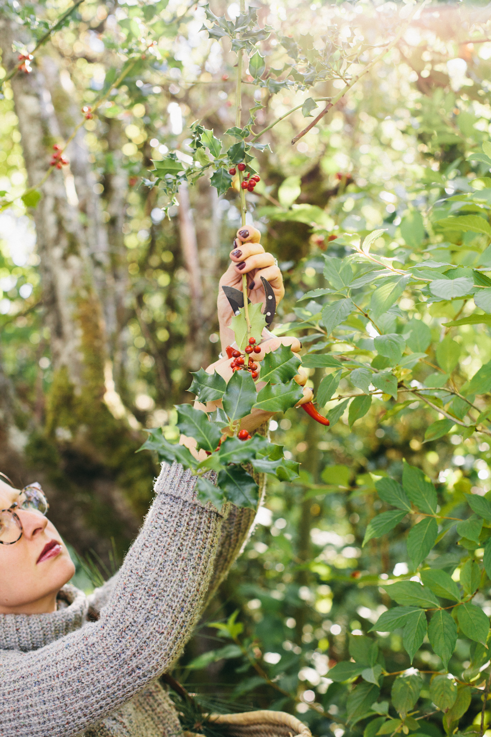 Simple, Foraged Holiday Decor - Potager Online
